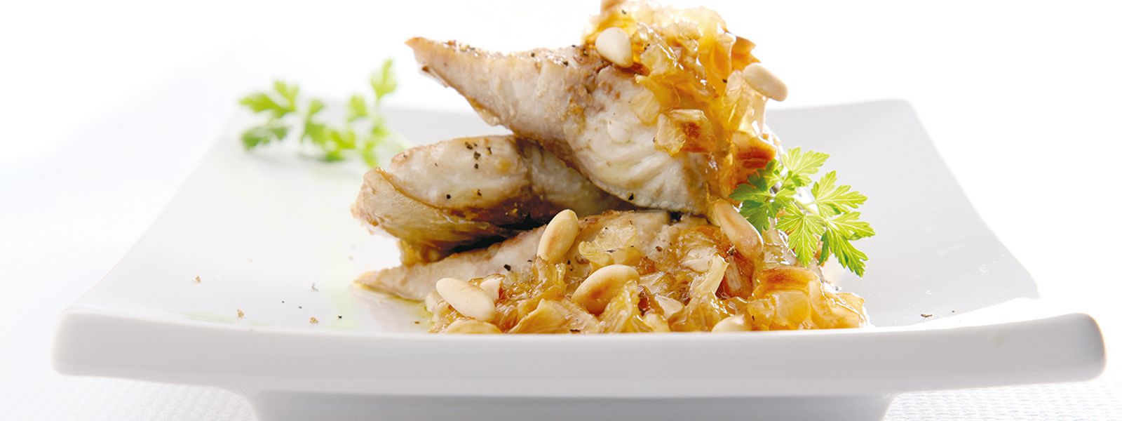 Lampuga in agrodolce con cipolla caramellata - Orogel Food Service