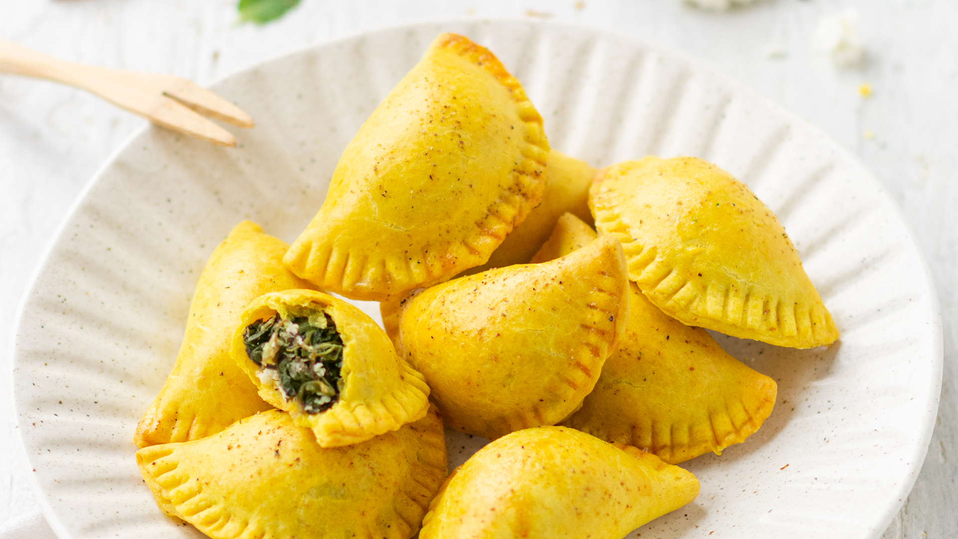 Mezzelune ripiene con spinaci – Ricette Orogel